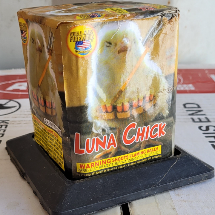 Luna Chick - Blue Fuse Fireworks – BlueFuse Fireworks